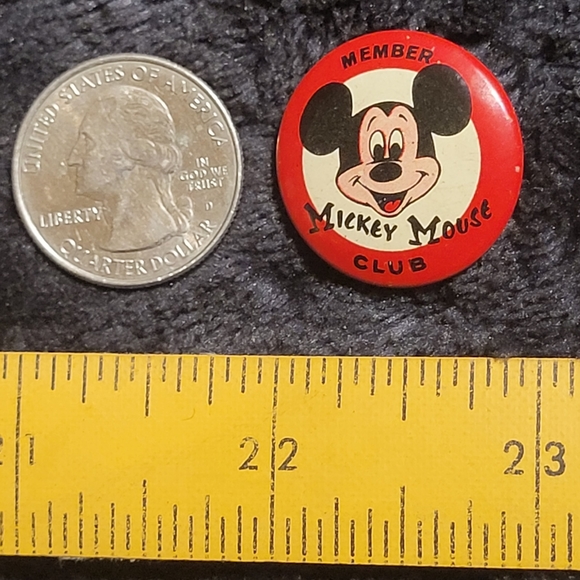 Disney | Accessories | Vintage Mickey Mouse Club Member Pinback Button ...